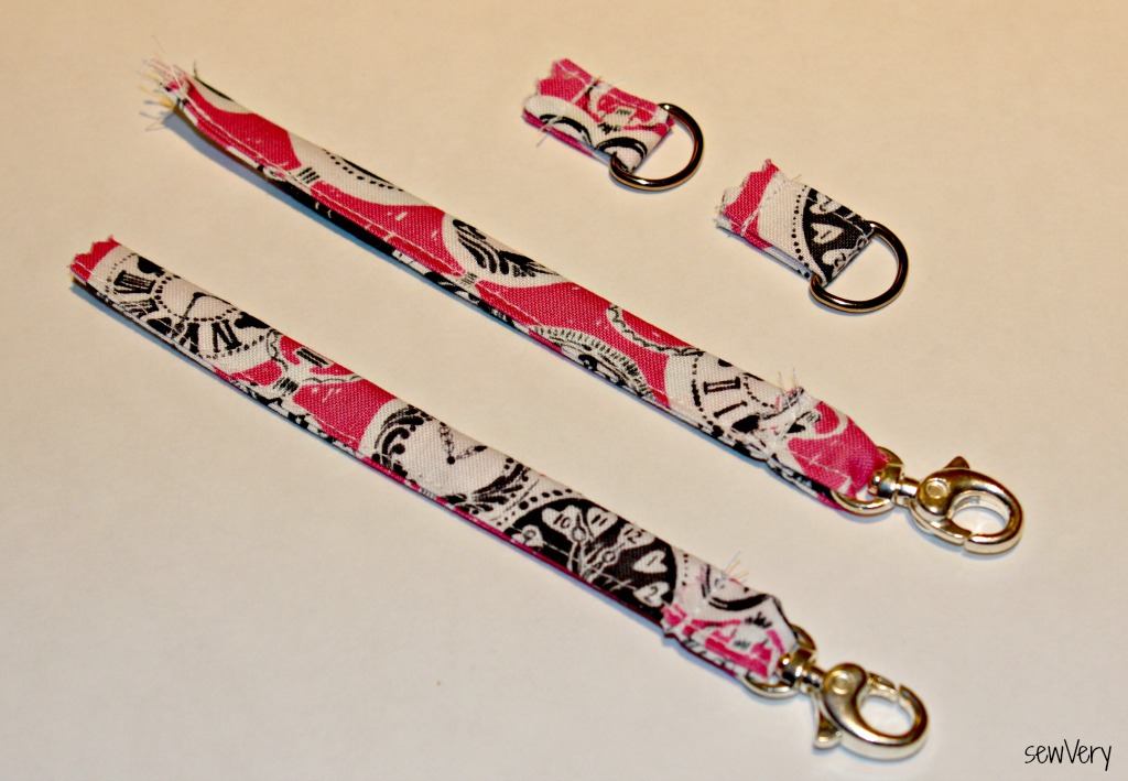 sewVery: Wonderland Blog Hop: Chair Pocket Tutorial