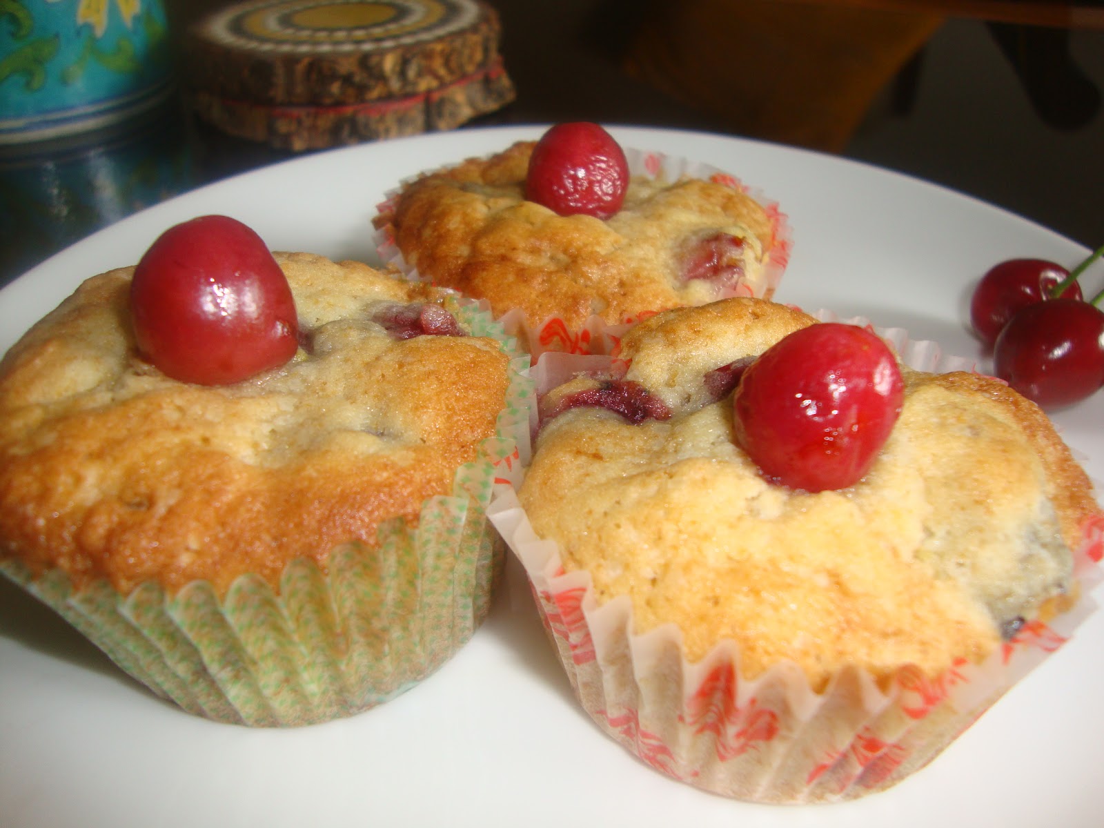 Cooking Delights: fresh cherry muffins