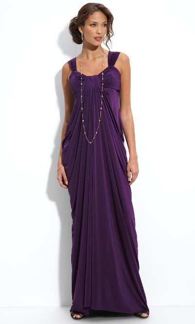 Moda Giyim: Renkli Ve Uzun Abiye Elbiseler