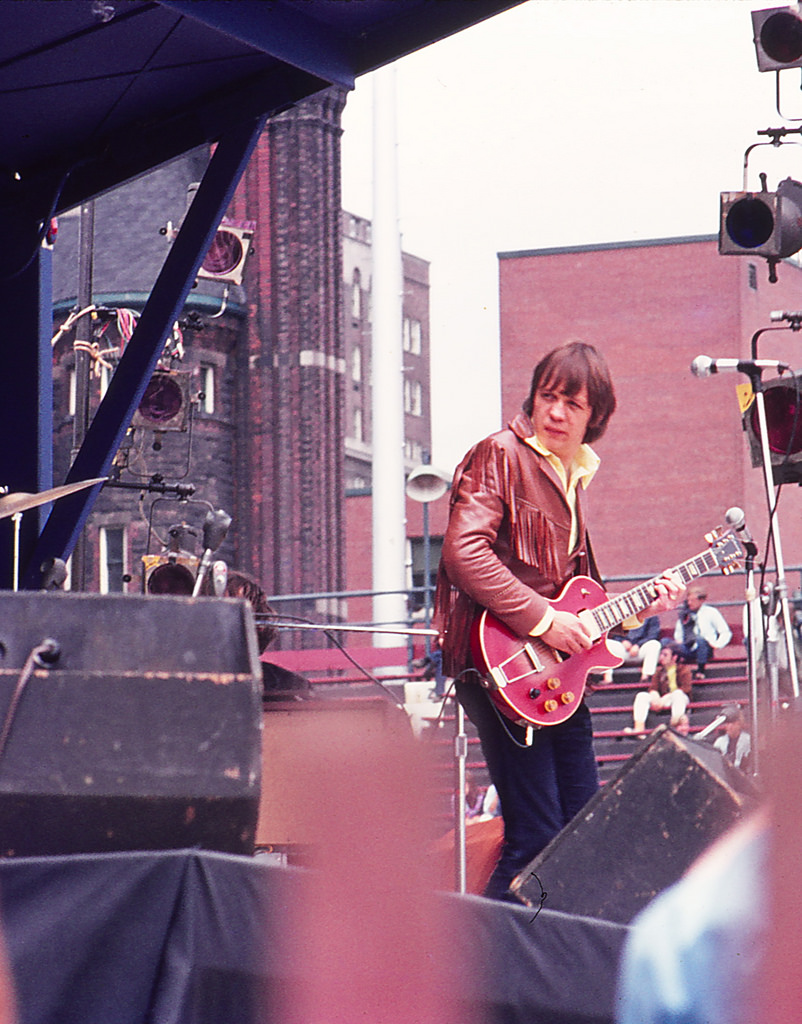 Wonderful Color Photographs of the Toronto Pop Festival, June 1969 ...