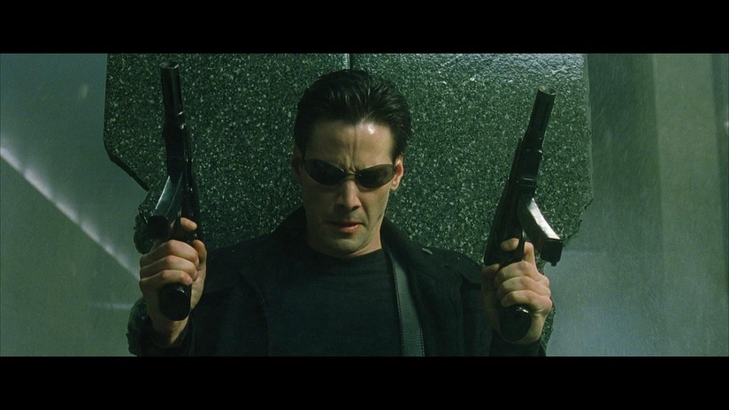 INVESTIGANDO SOBRE THE MATRIX (1999) : RESEÑA, ESCENAS Y CURIOSIDADES
