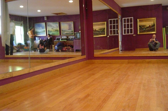 STUDIO647_____________________: Meet Me at the Barre: The Home Dance Studio