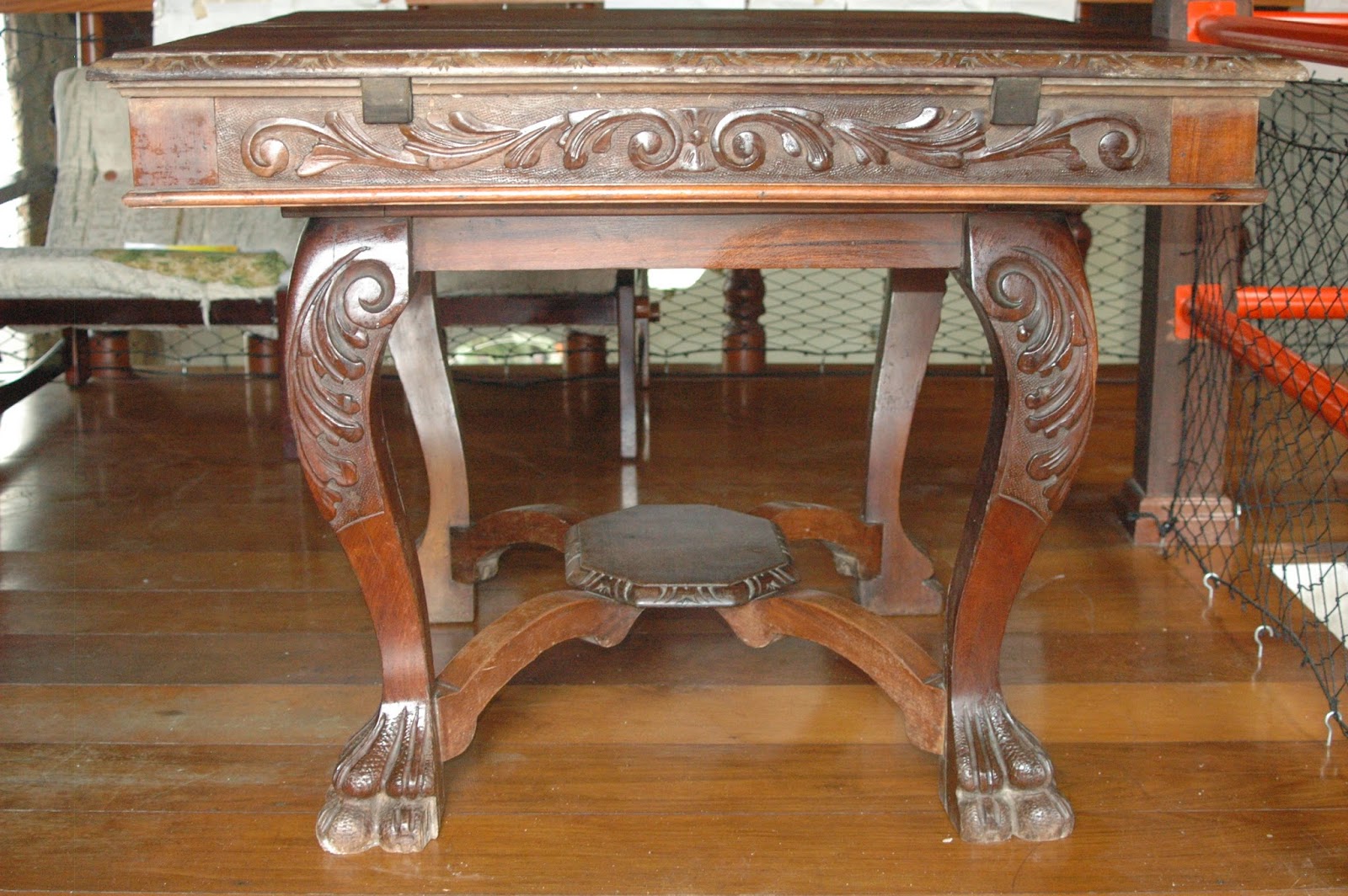 Móveis antigos: Antiguidades