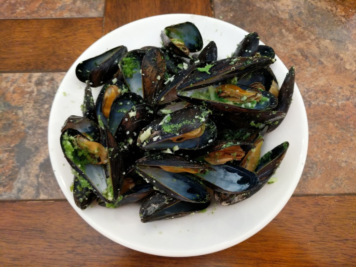 Chef Bolek: Thisri Kooman (Mussels in Coconut-Chile Sauce)