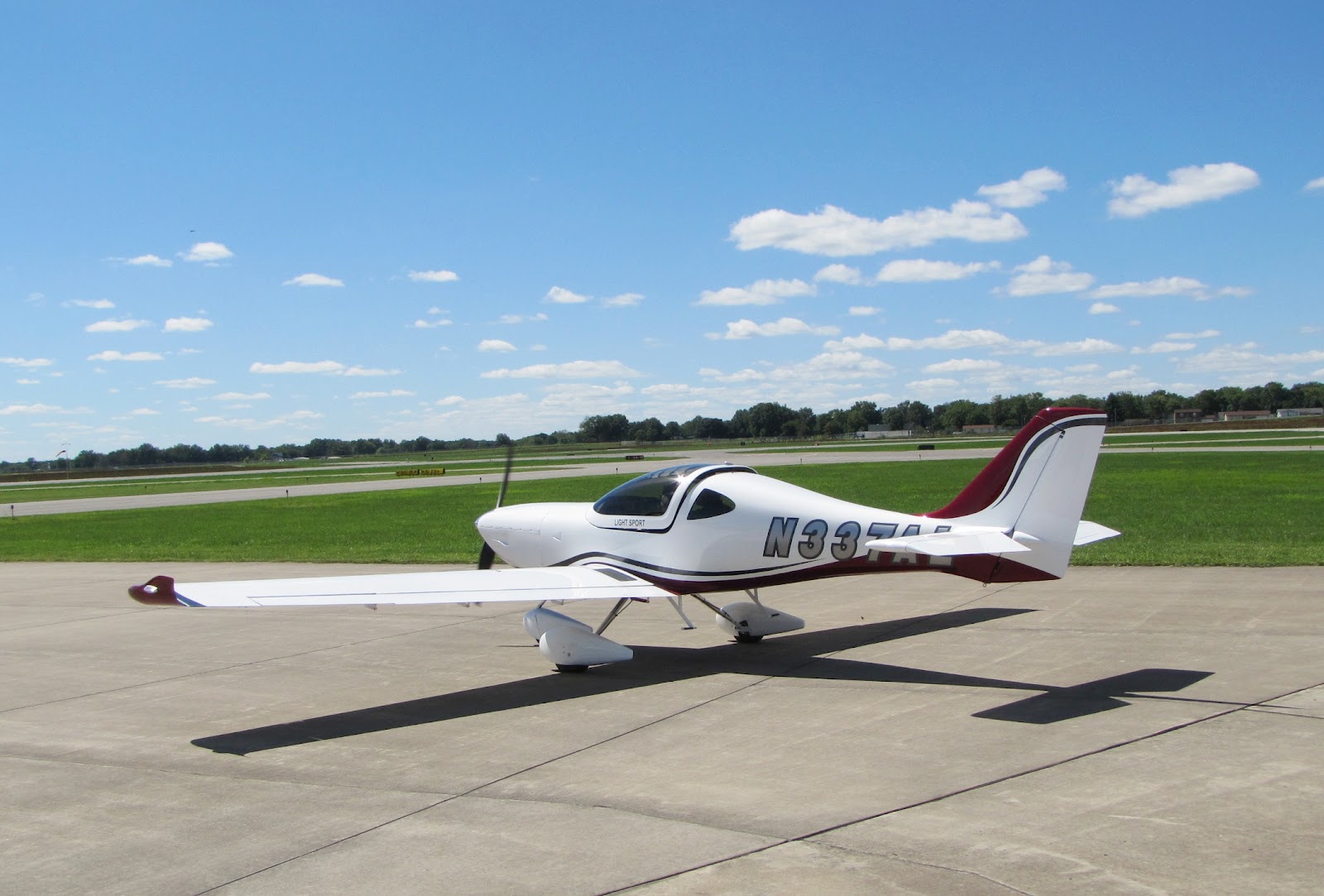 The Aero Experience: Arion Lightning LSA Well Represented at Midwest ...