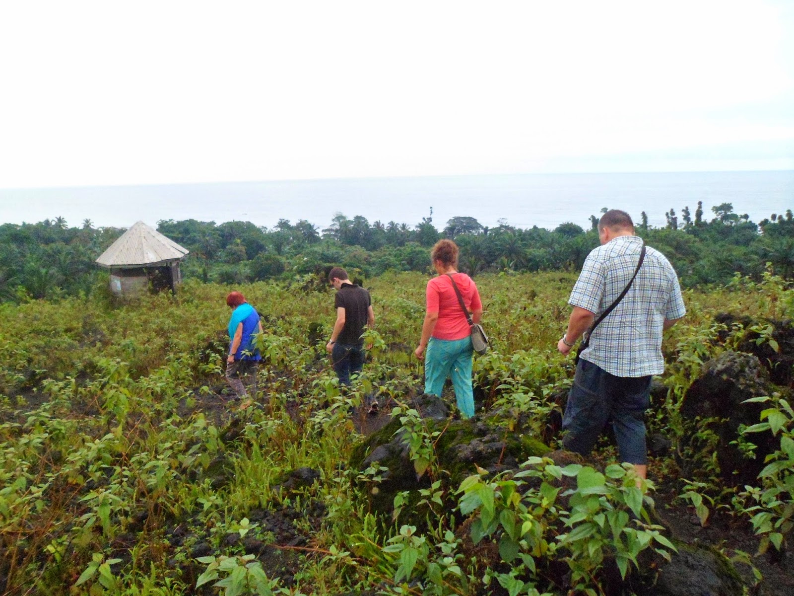 Limbe beach Cameroon: CAMEROON SOUTH WEST TOURISTIC ATTRACTIONS