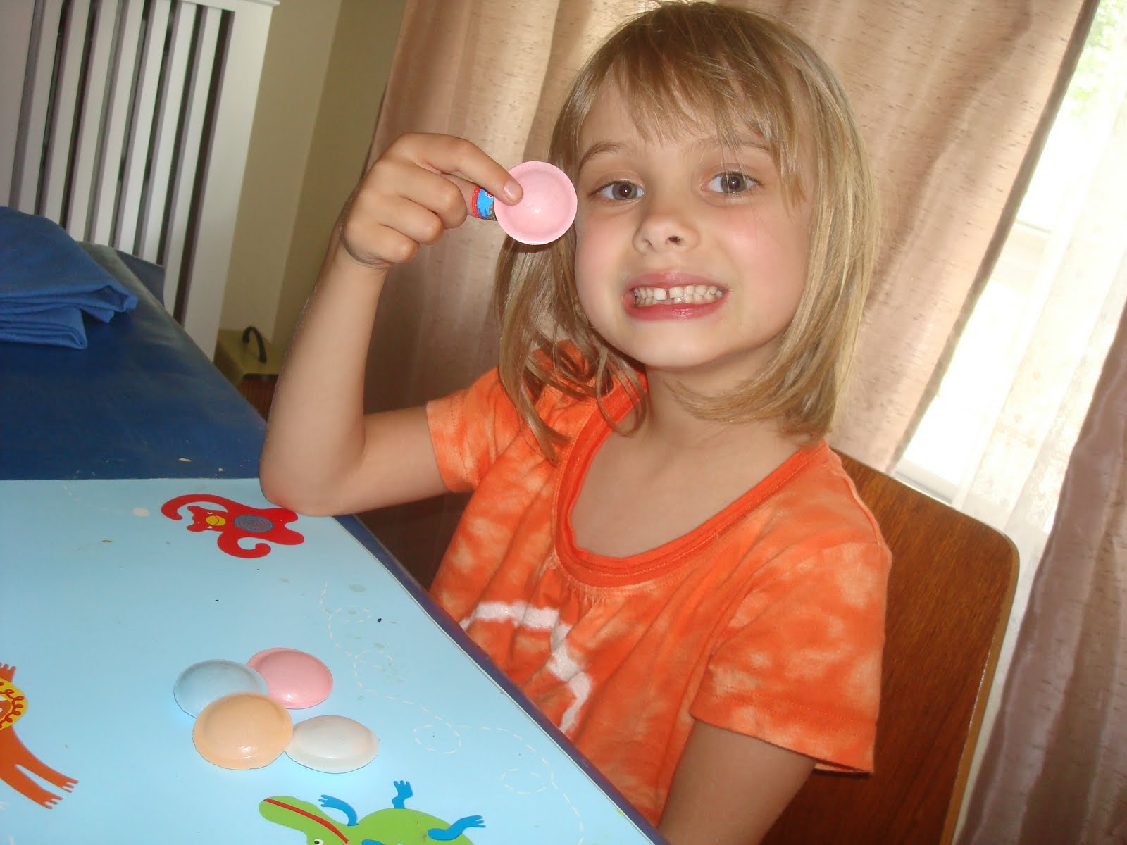 MONSTER DAD: Resurrecting The Past: Flying Saucer/Satellite Wafer Candy