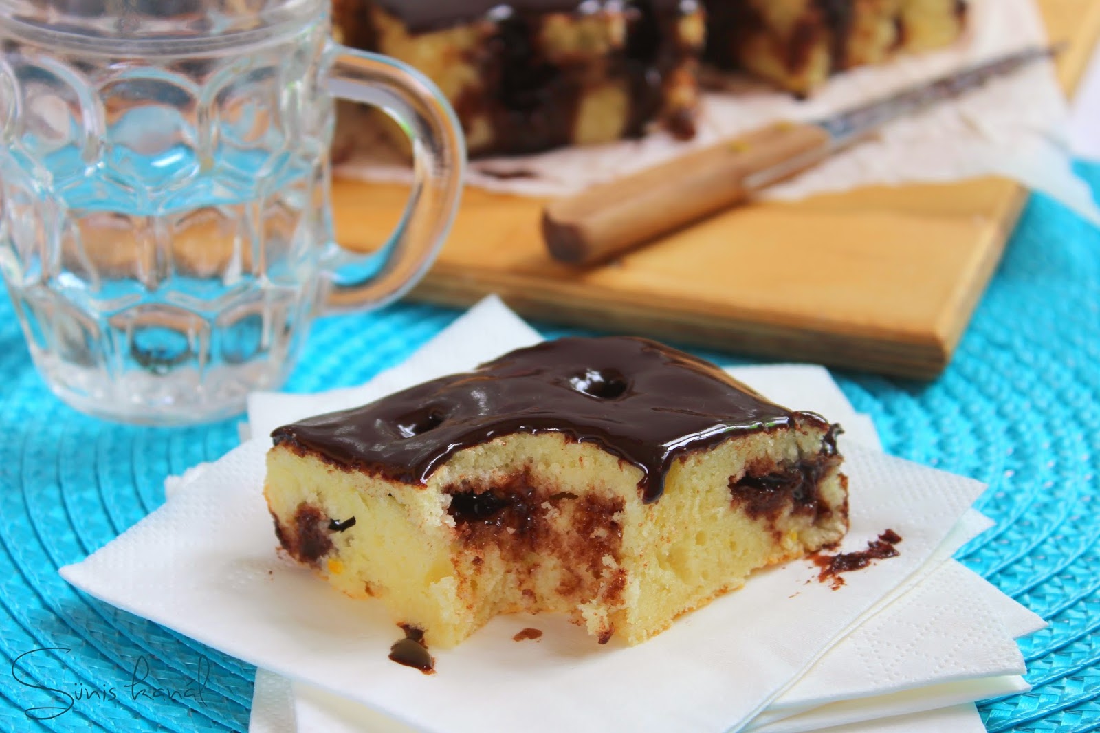 Sünis kanál: Lyukas süti