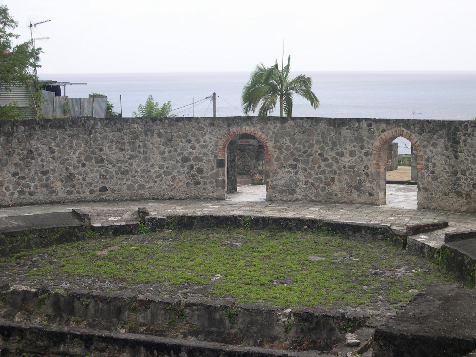 Les shooters de la photographie amateur: Cachot de Cyparis à Saint ...