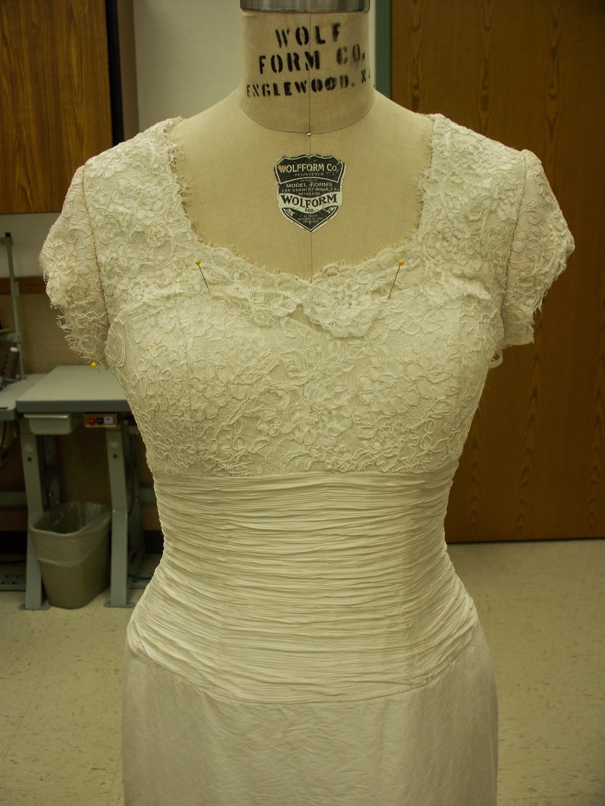sewcreatelive: How to Add Lace Sleeves and Shoulders to a Strapless ...