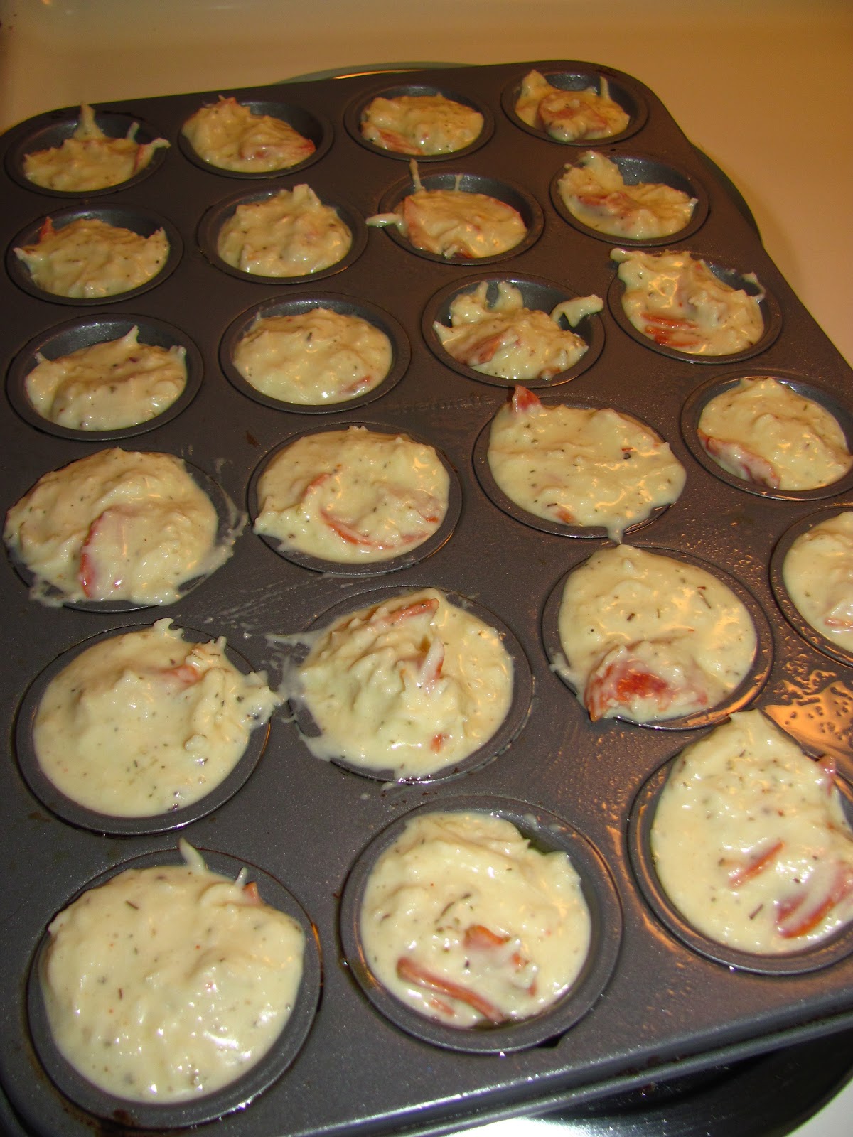 Pepperoni Pizza Poppers - For the Love of Food