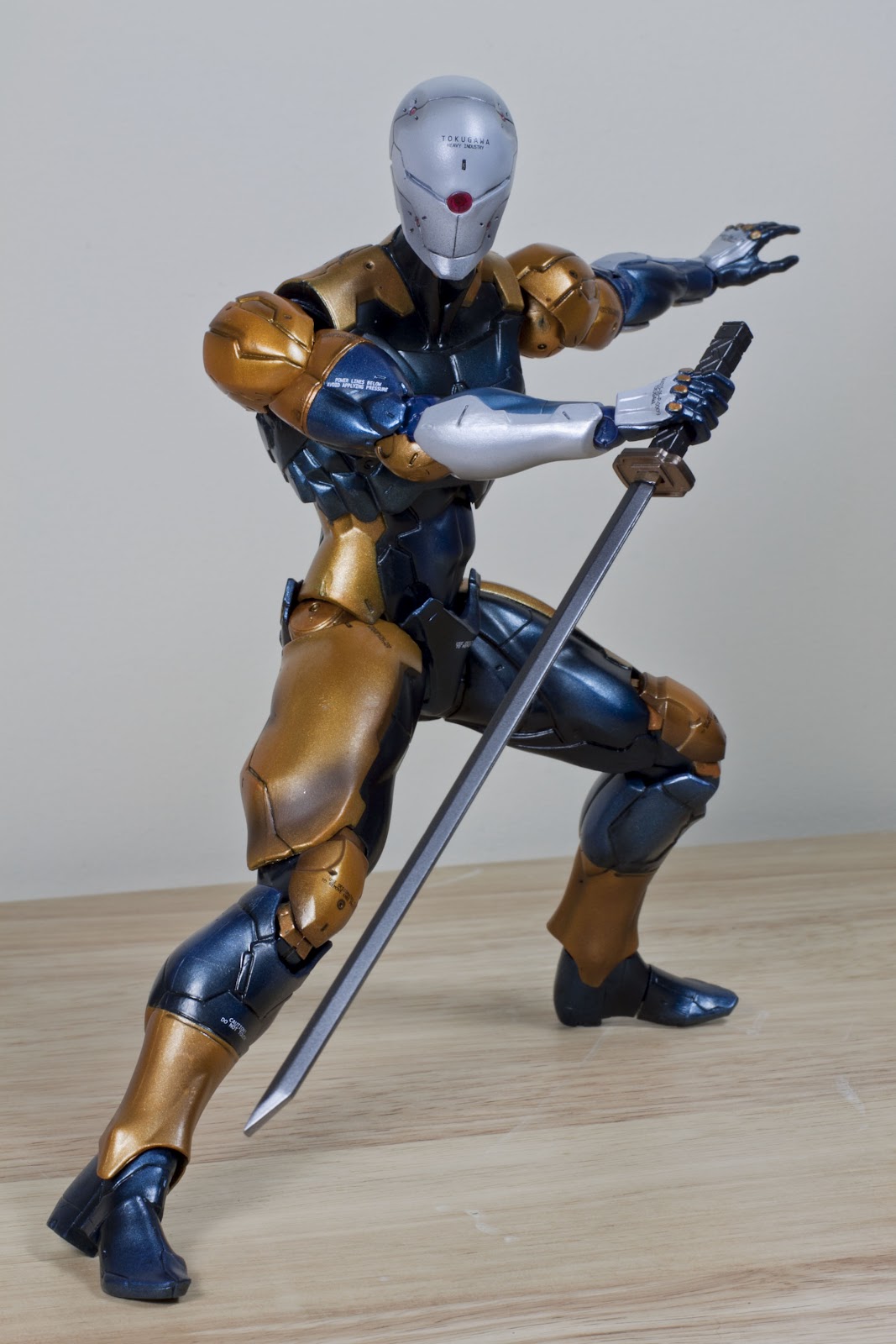 Doons Dungeon: Play Arts Kai Robot Ninja (Grey Fox)