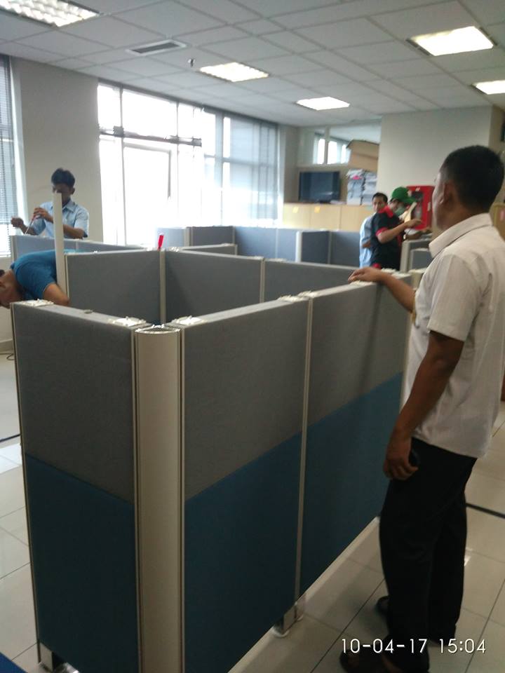 PARTISI/WORKSTATION/CUBICLE KANTOR: WORKSTATION KANTOR MURAH