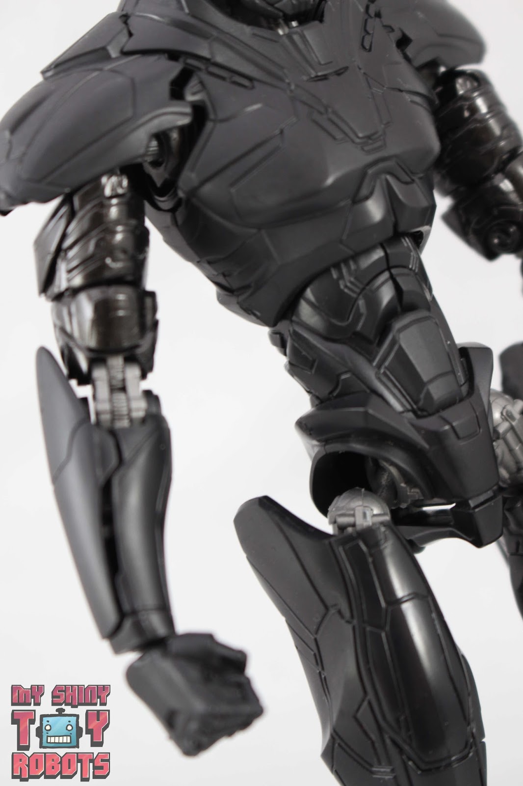My Shiny Toy Robots: Toybox REVIEW: Robot Damashii Obsidian Fury