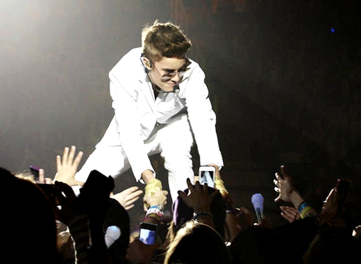 Justin Bieber: ALL PHOTOS: Justin Bieber Live Performance at Energy ...