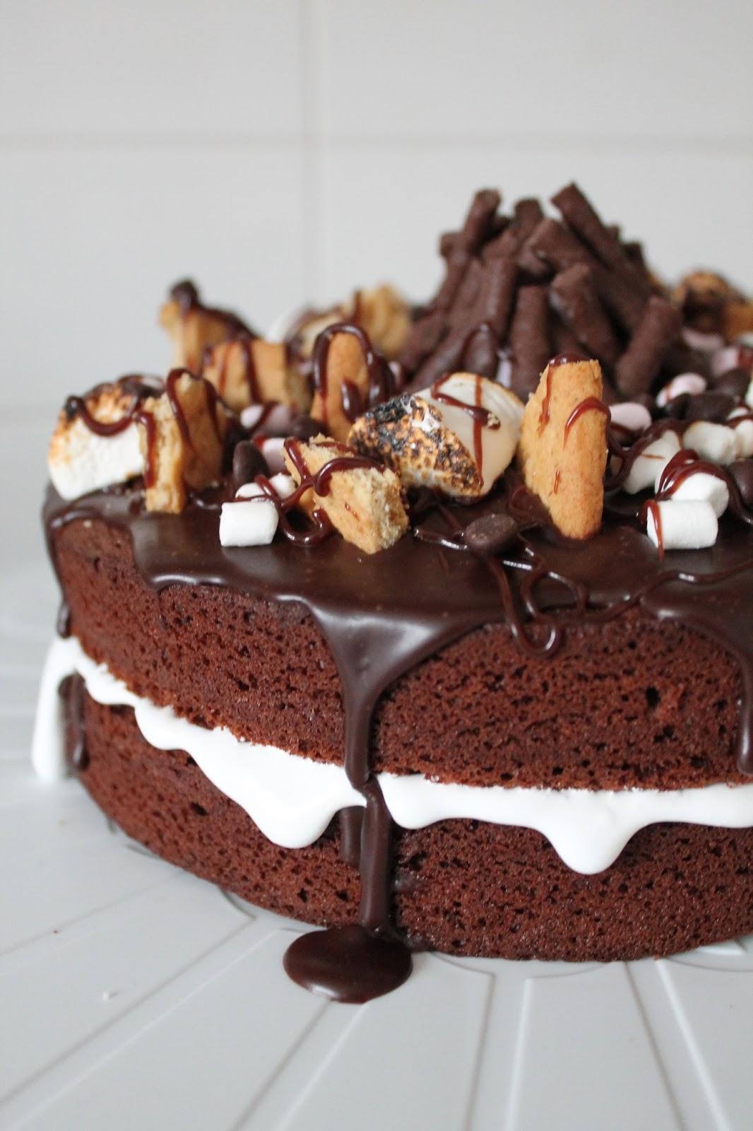 blonde honey: Monday munchies: S'mores cake