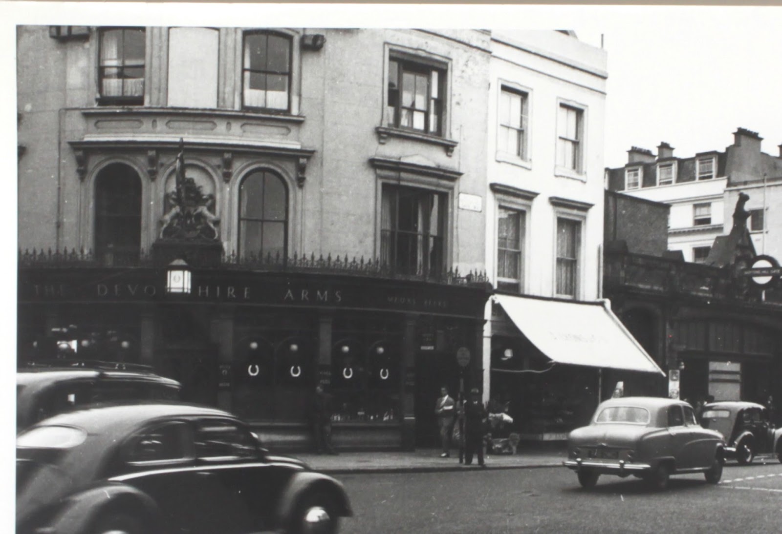 Male Trailing Spouse : Memory Hold The Door on Notting Hill Gate!