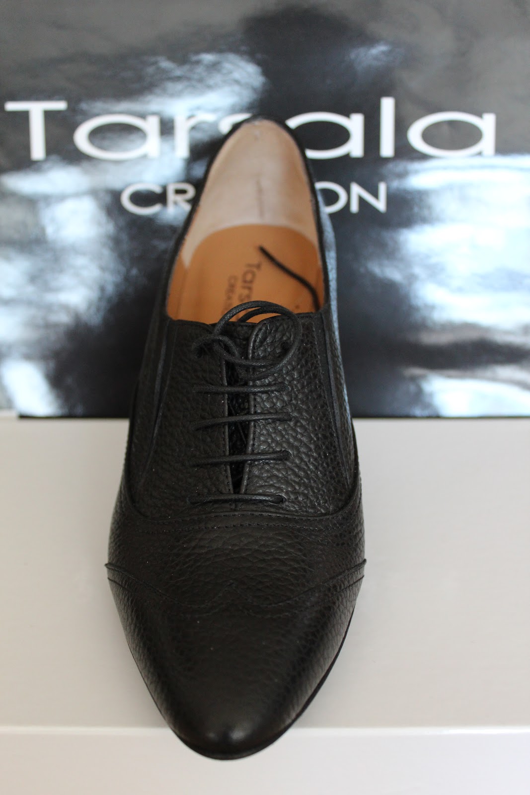 jalat tukevasti irti maasta: Tarsala shoes - the best of Finland and Italy