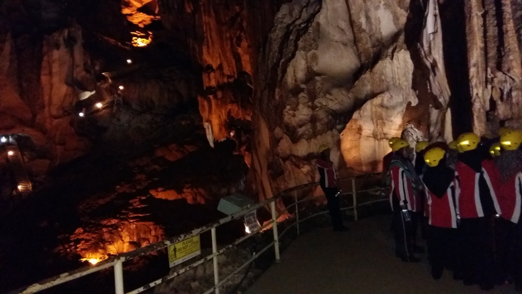 TRAVELOG: CAVING GUA TEMPURUNG & WATER RAFTING SUNGAI KAMPAR ...