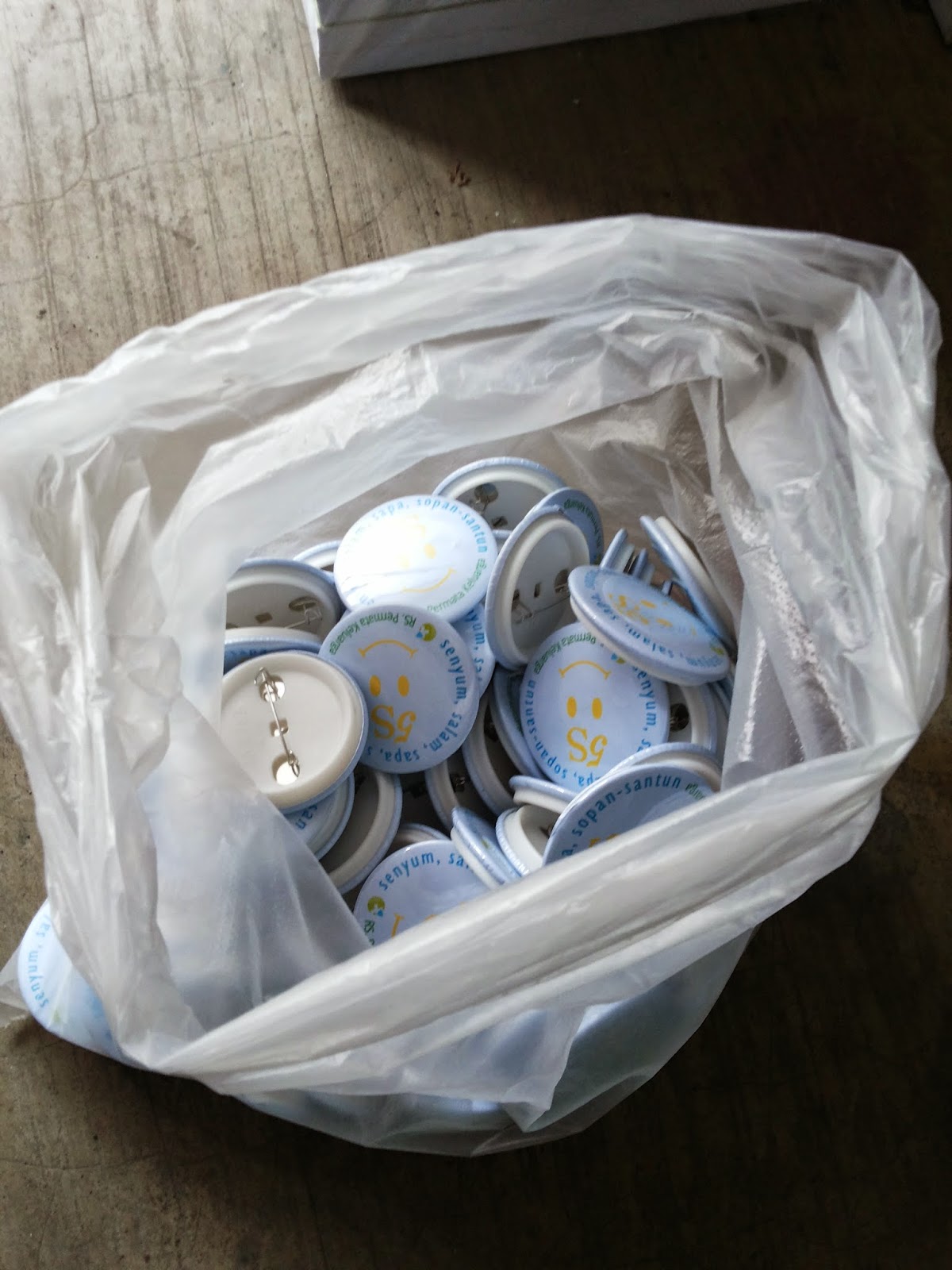 CETAK MURAH PIN BEKASI | PERCETAKAN MURAH DAN CEPAT DI BEKASI I 0895 ...