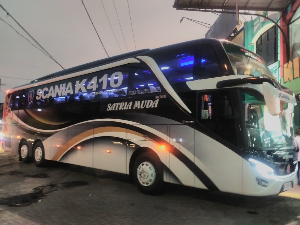 Scania K 410 Flagship Bus Indonesia - Jalur Bus