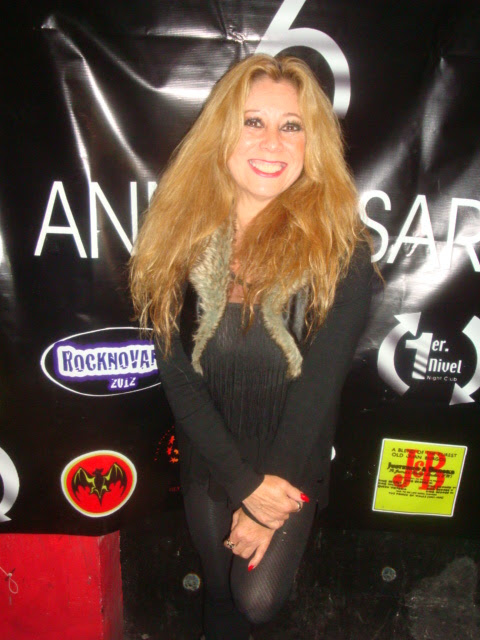 somos el espectador: CAROLINE SIMON UN AÑO NOS ESPERA