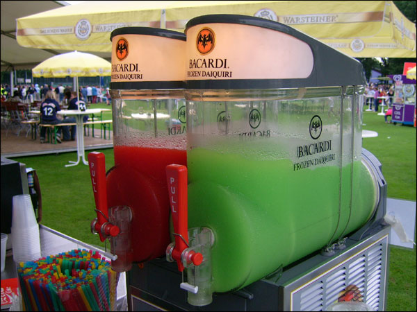 Rost AG Emsland Blog: Beer Butt Chicken......VS Spare Ribs