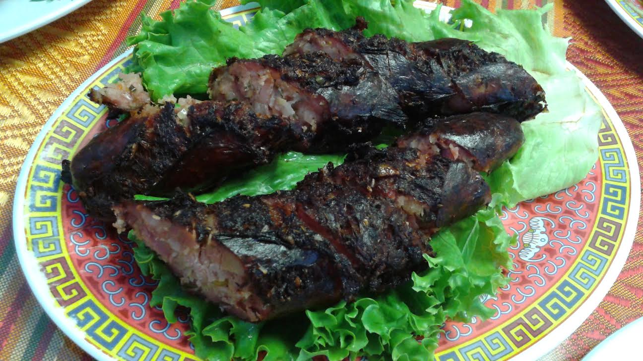 FRIED CHICKEN LIPS: Hot Cafe - Laos. Thai. Chinese.