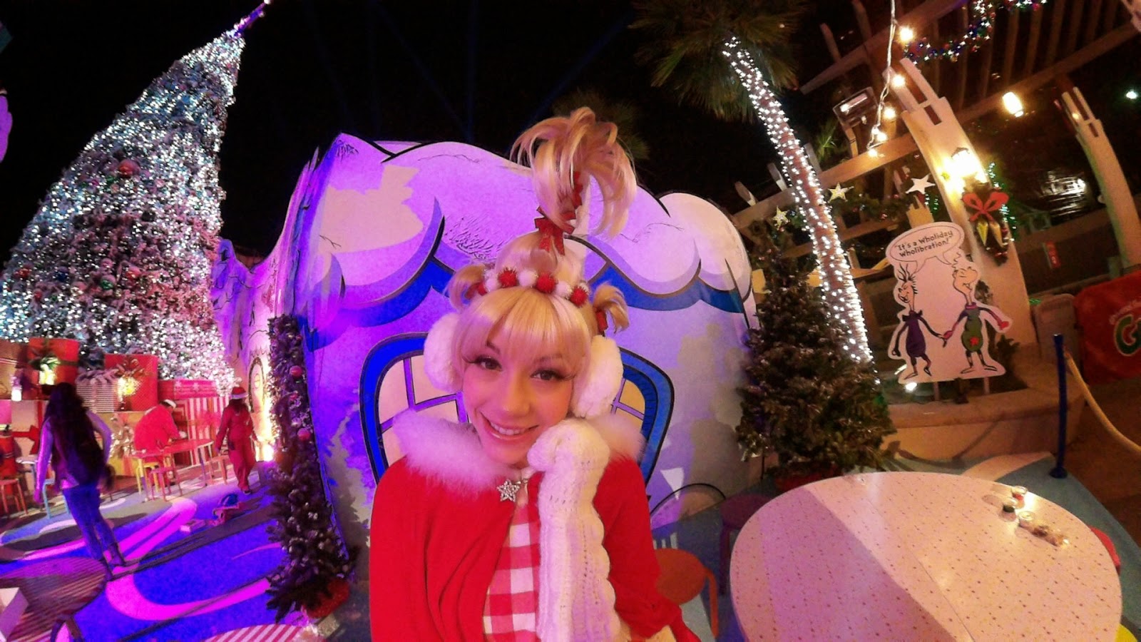 Fresh Angeles: "Grinchmas" Returns to Universal Studios Hollywood This ...