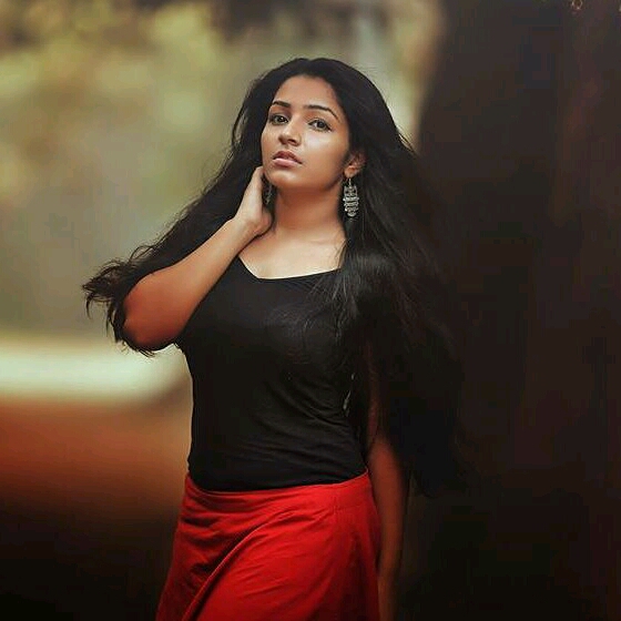 The Fresh Malayali: Rajisha Vijayan Latest Unseen Hot Photo, Stills ...
