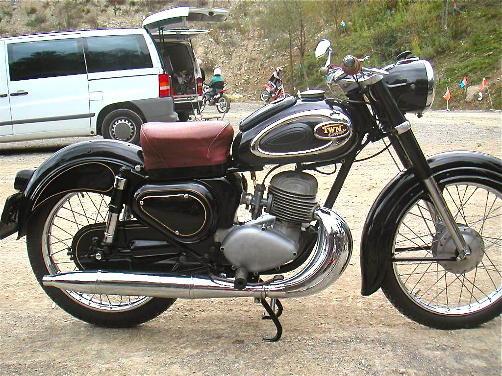 Triumph Cornet: two strokes, made in germany! - breaking auto news