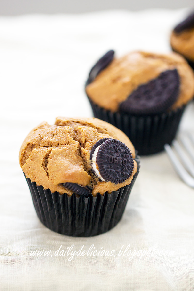 dailydelicious thai: Oreo Mocha Muffins