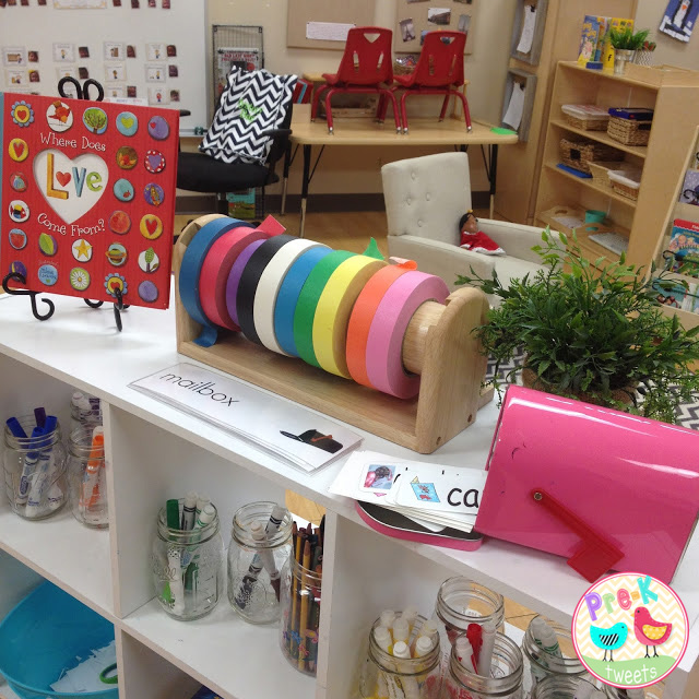 Pre-K Tweets: Learning Centers Blog Hop Series: Art Center