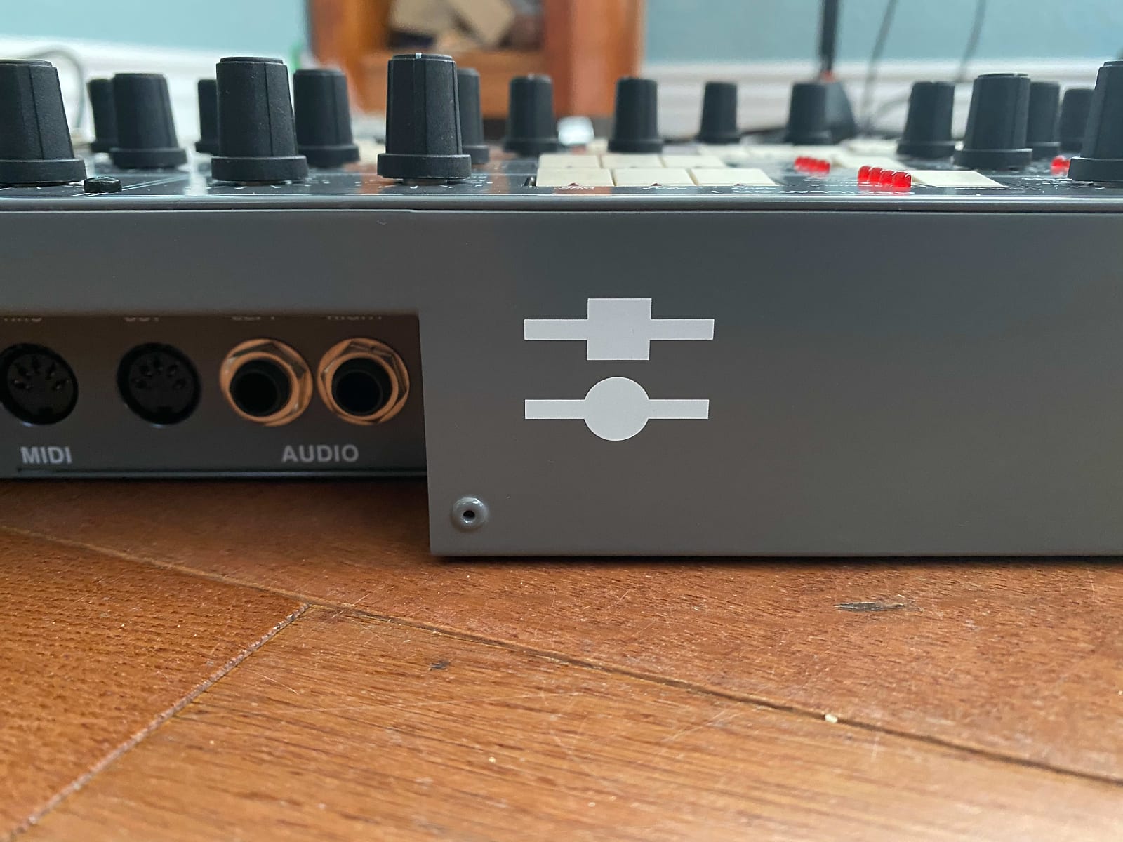 MATRIXSYNTH: Black Corporation Xerxes 8 voice analog synth SN 1725