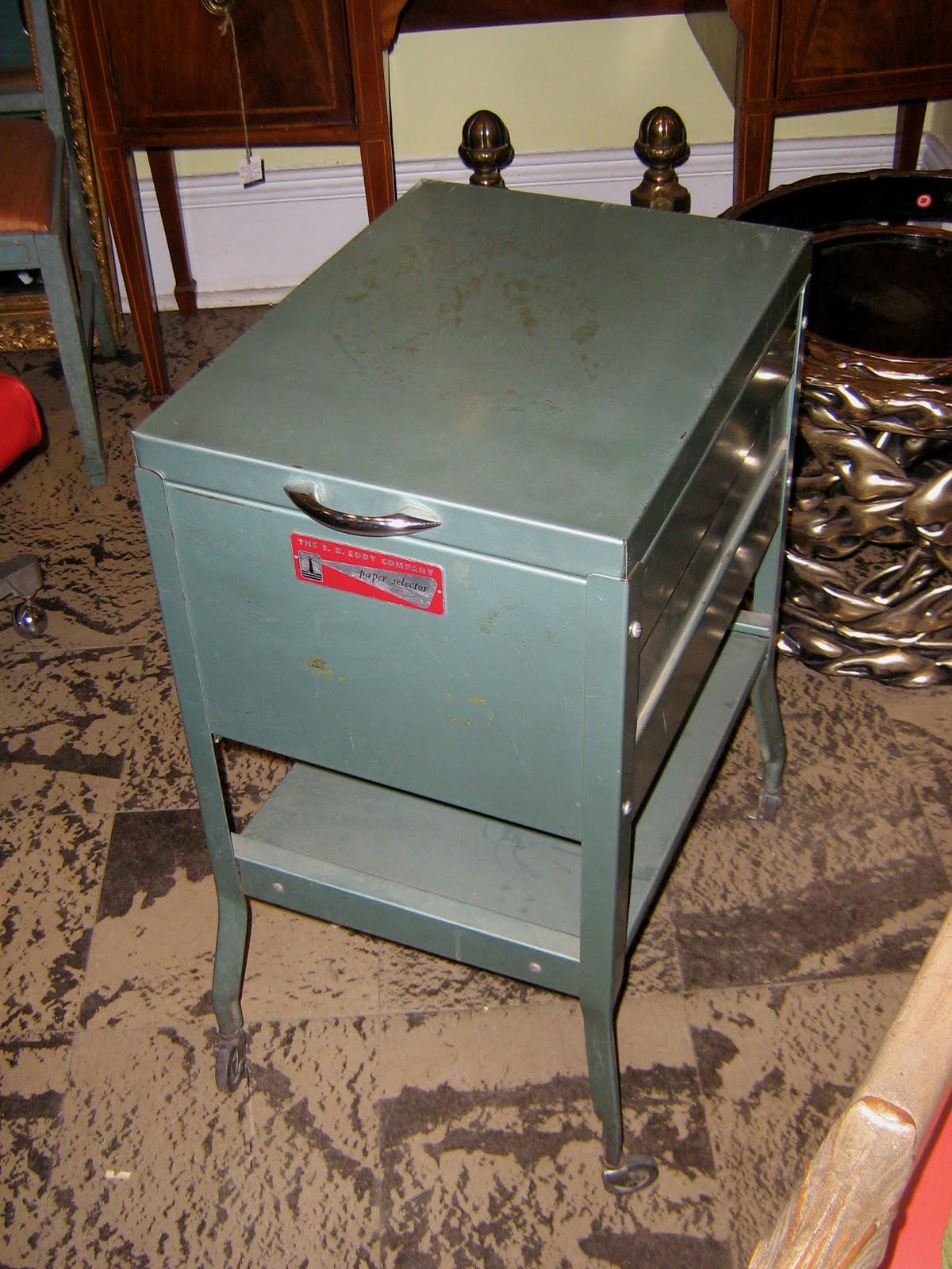 Funk & Gruven A-Z: FILE TABLE - USE FOR FILES OR REPURPOSE!