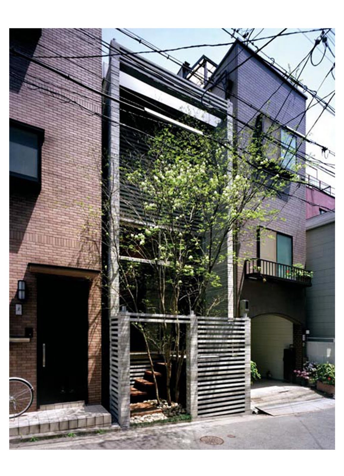 nature & architecture: the japanese story: layer house - hiroaki ohtani