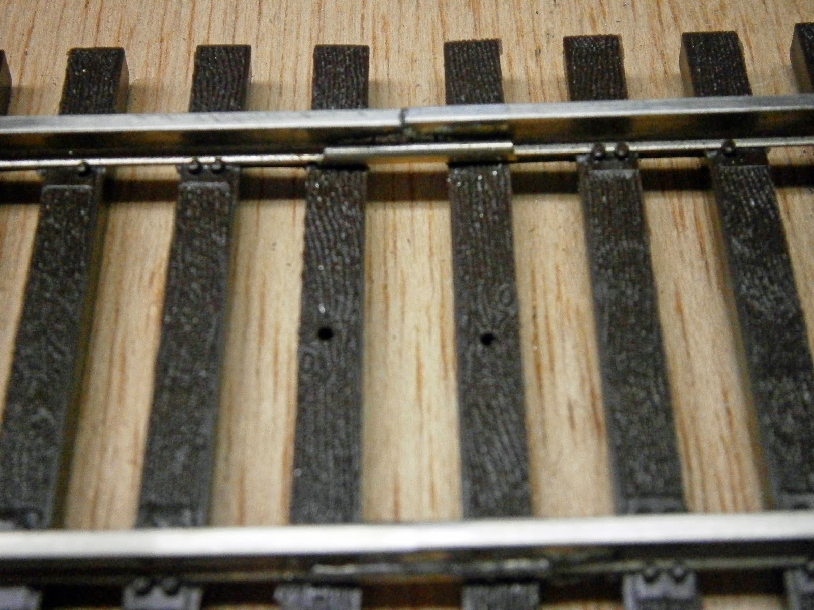 2-Rail O Scale Railroading: Working with PECO and Micro Engineering Track