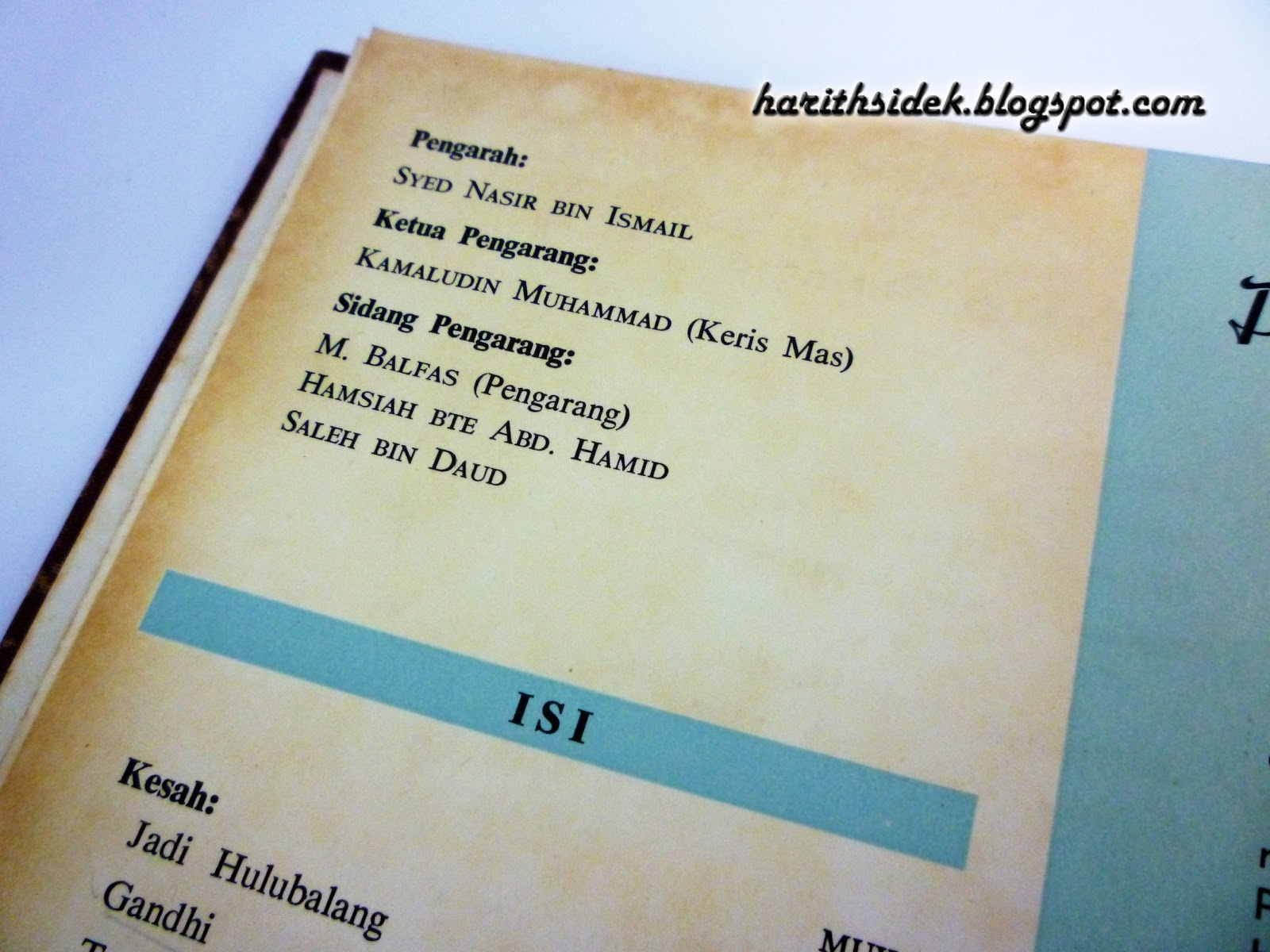 Kitab Tawarikh 2.0: Buku Klasik: Majalah Dewan Pelajar, lima dekad ...