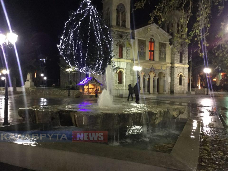 Στα γιορτινά η πόλη των Καλαβρύτων - Δείτε φωτογραφίες - ΚΑΛΑΒΡΥΤΑ - NEWS
