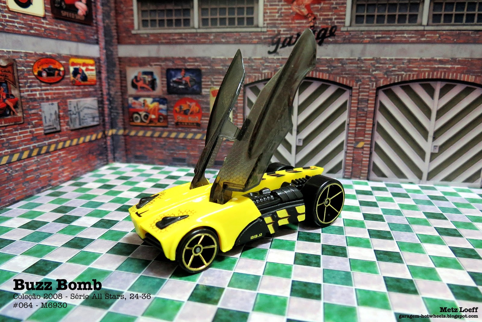 Garagem Hot Wheels: Buzz Bomb