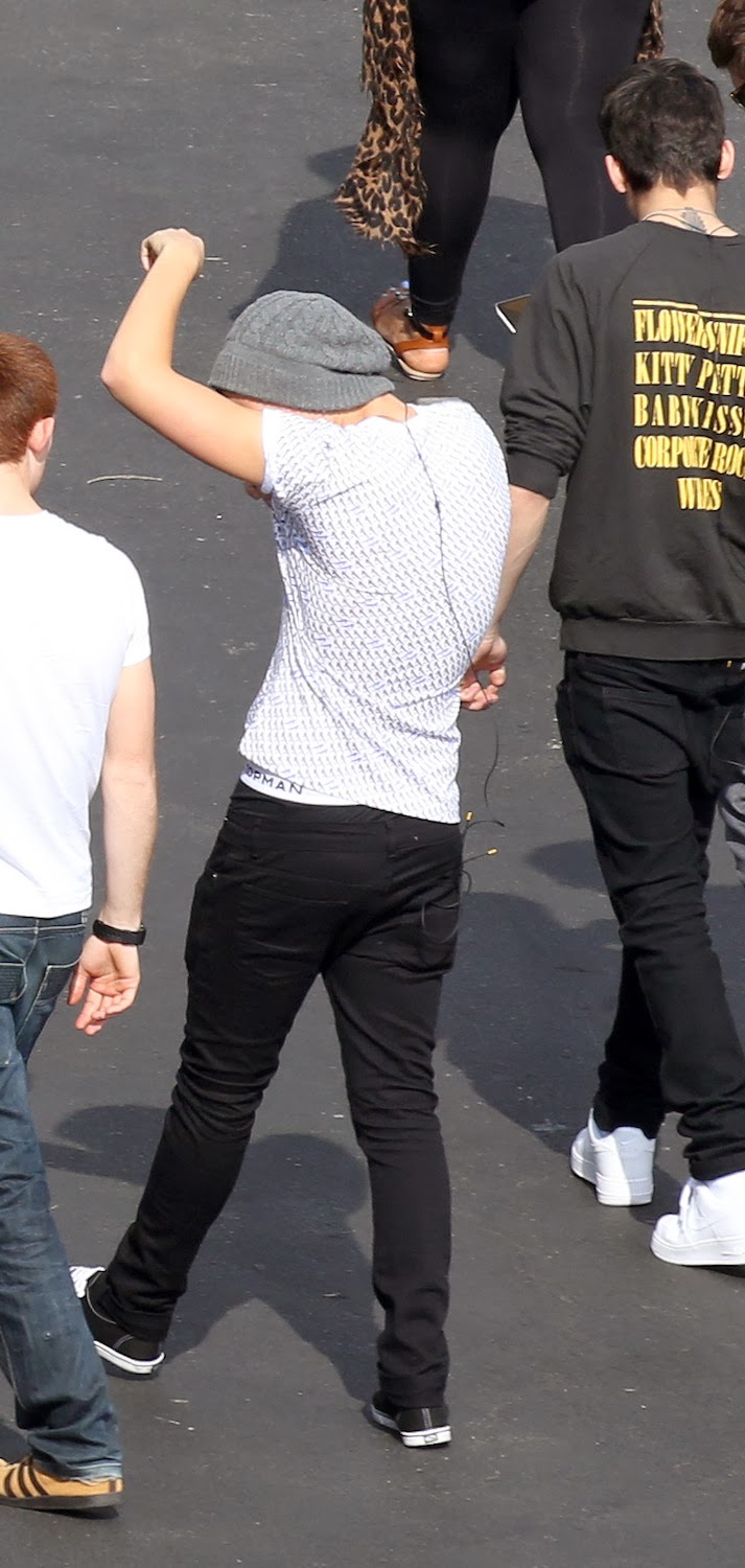 One Direction Sagging 2022