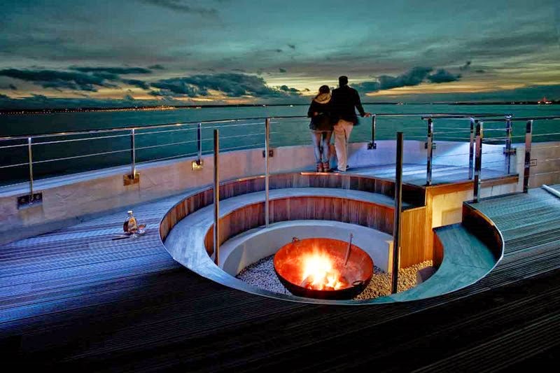 Duke World: Spitbank Fort Luxury Hotel | Victorian Sea Fort-England