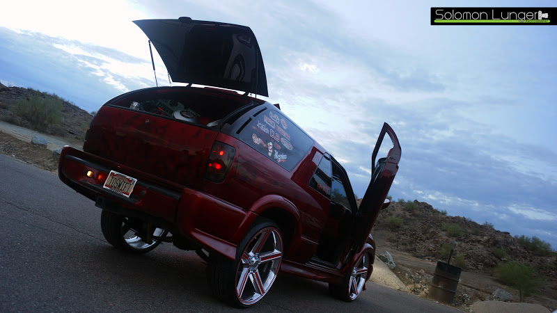 Solomon Lunger Photography: Bagged Blazer on 24" Irocs Lambos and crazy ...