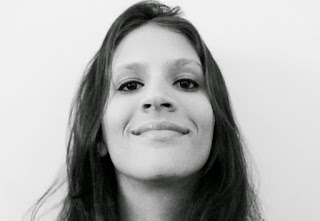 Saleta de Leitura: Resenha " Mulheres " de Carol Rossetti