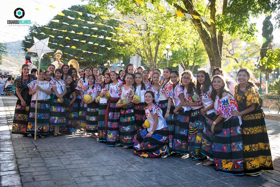 TRADICIONES Y COSTUMBRES DE CHILAPA : TRAJE DE ACATECA, EL TRAJE DE ...