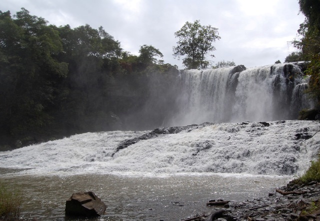 Busra Waterfall , Mondulkiri- Cambodia | Chumno