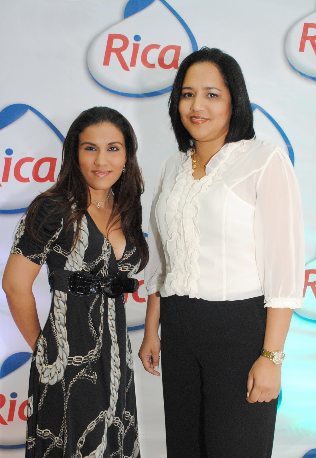 Grupo Rica entrega premios "Ponte en Línea con Rica"