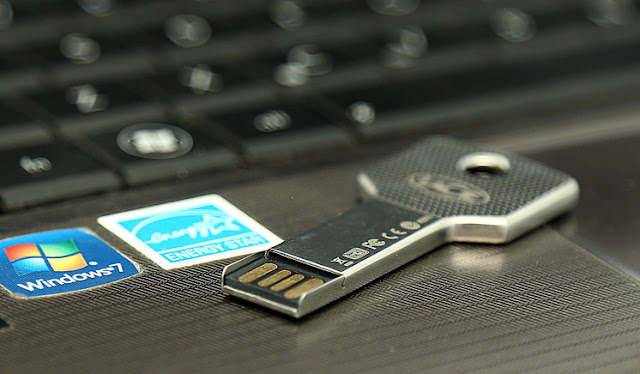 Smart Key 64GB USB by Lootlo.pk | Daily Deals & Offers in Pakistan