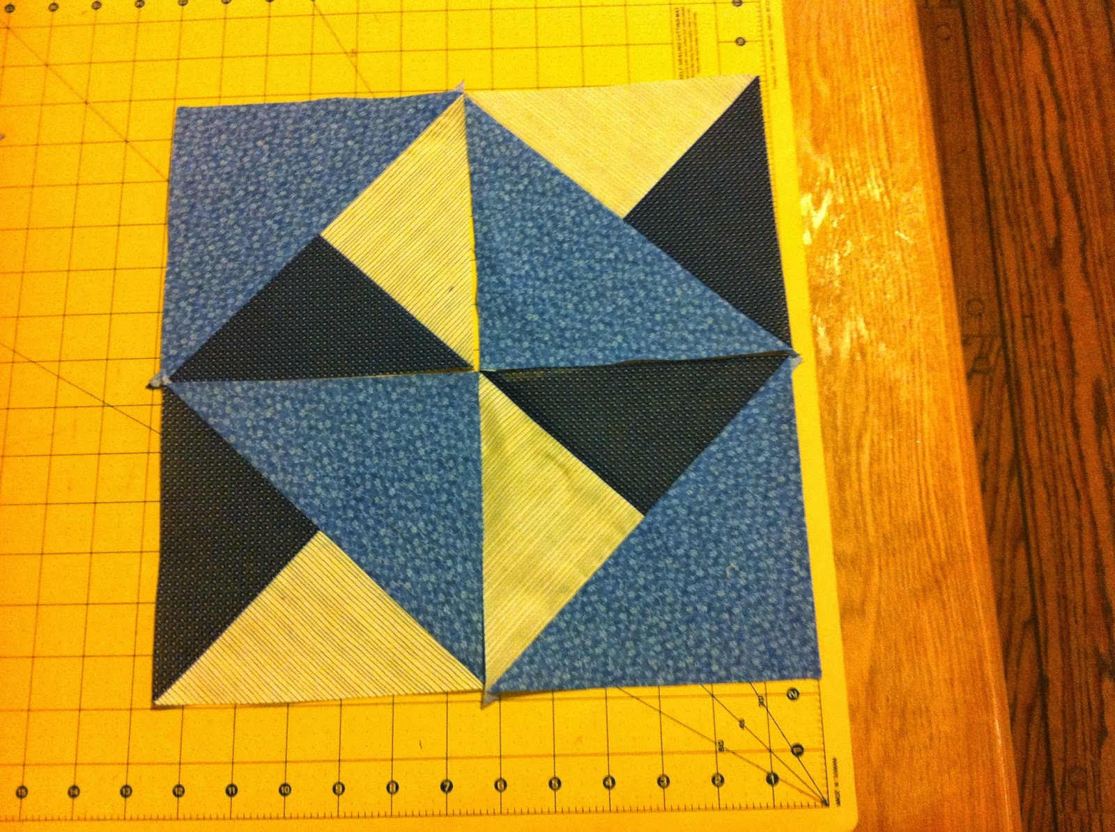 Sew Preeti Quilts: Four Patch HST (Boston Block) Tutorial