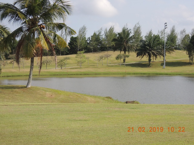 ber golof - golof: Mahkota Golf and Country Club